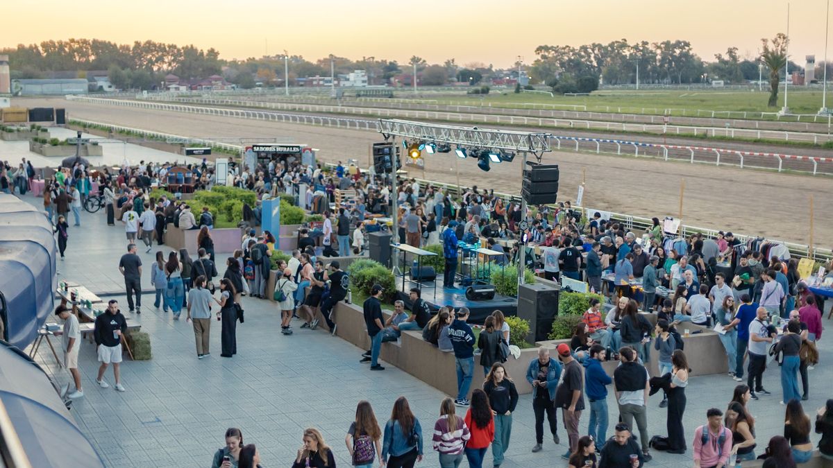 盗撮 sck if you like endearing, sensual, and affectionate, go